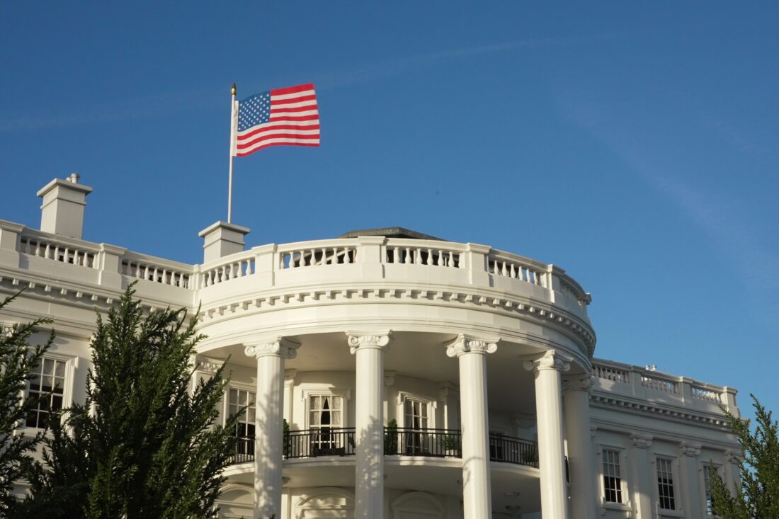 President Trump Issues Executive Order on Fintech Innovation, While FRB ...
